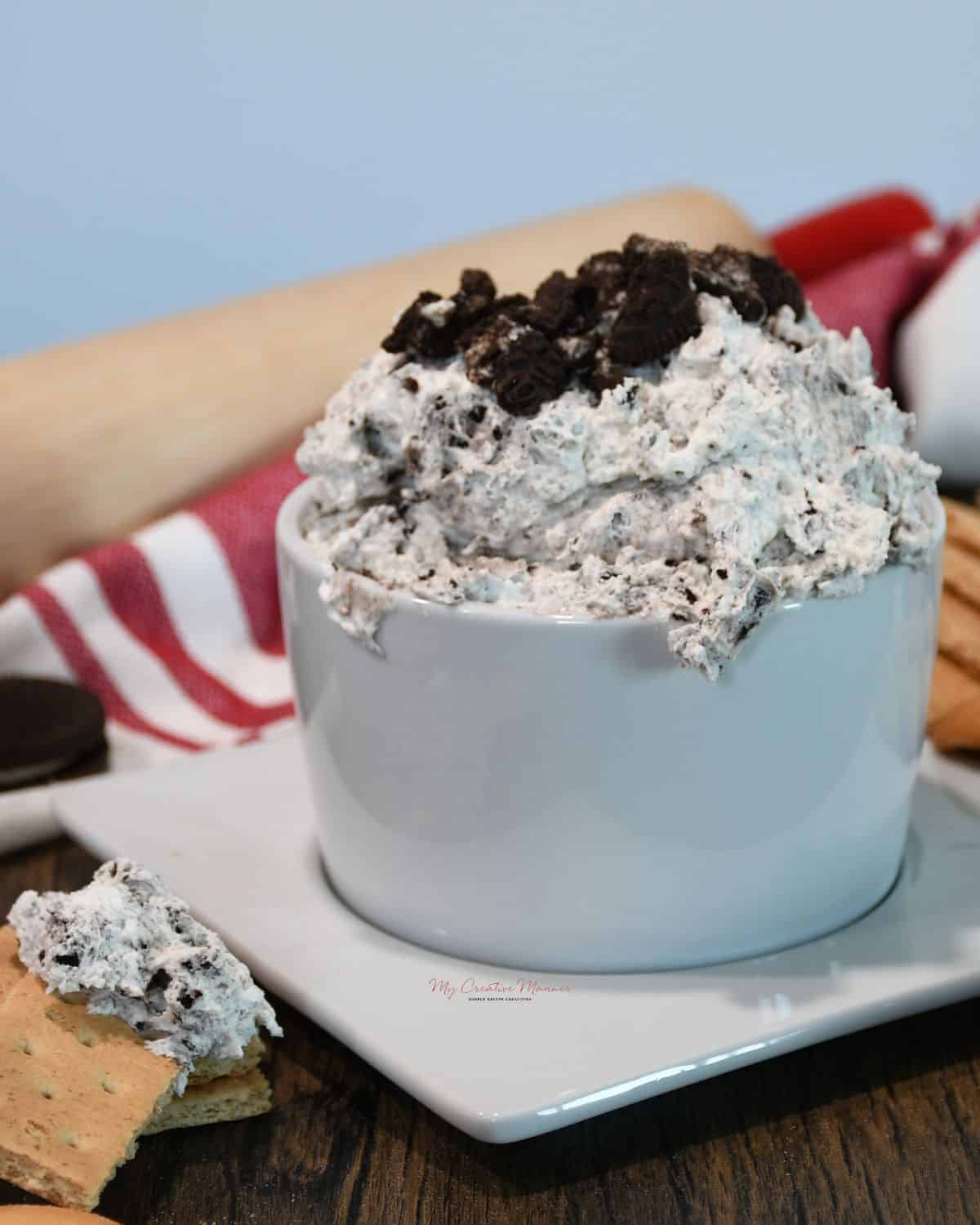 Easy Oreo Dip