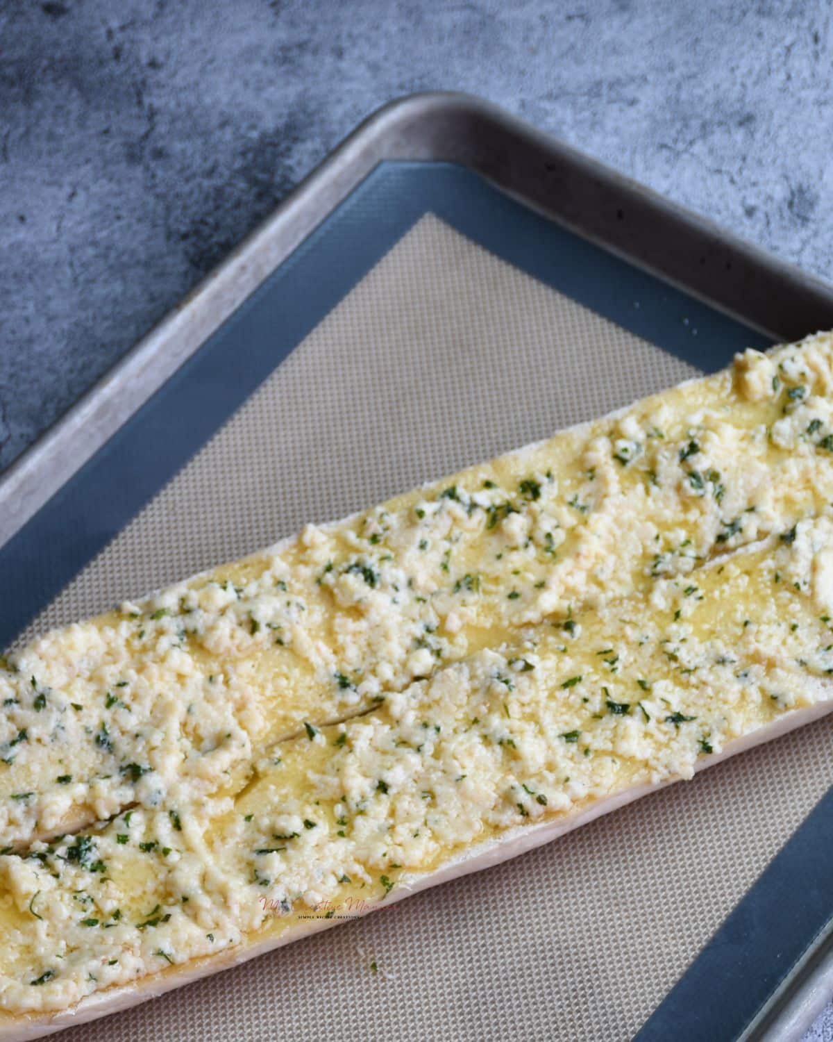 Easy Parmesan Garlic Bread Recipe