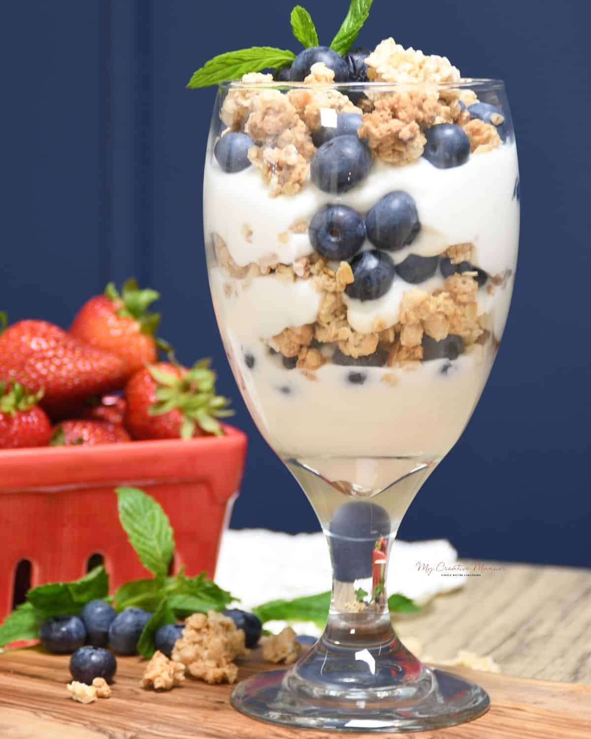 Healthy Greek Yogurt Parfait - My Creative Manner